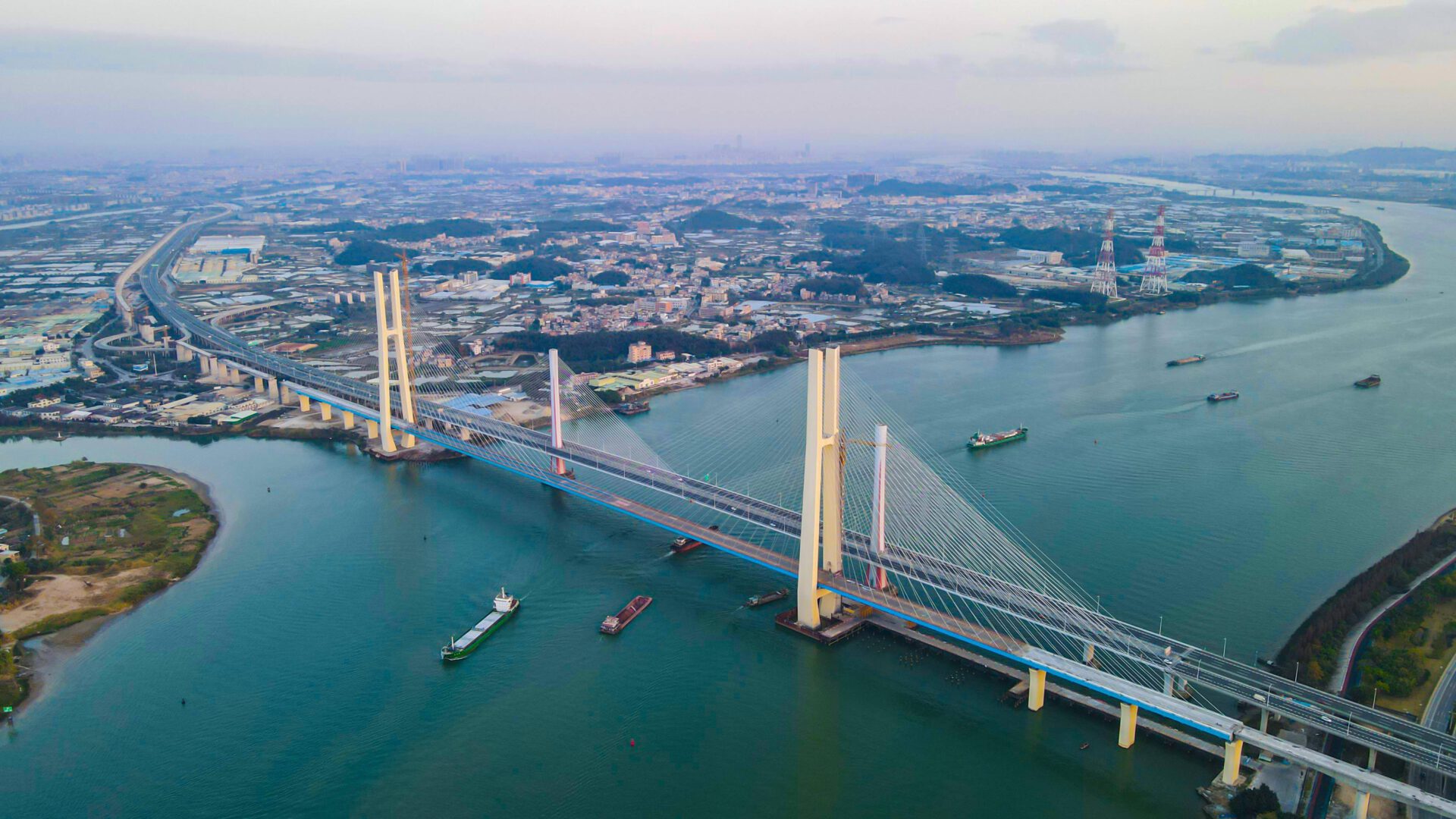 Guangzhou Nansha Port: Sea-railway transport linking the Great Bay Area ...